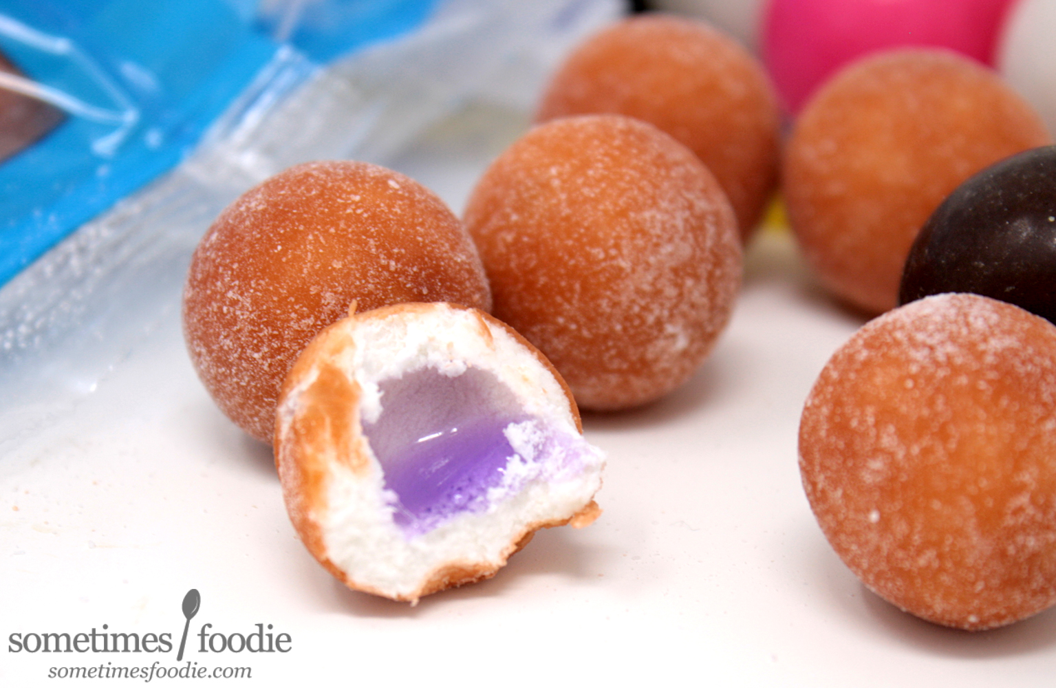 Sometimes Foodie: Jelly Donut and Banana Split Flavored Bubble Gum