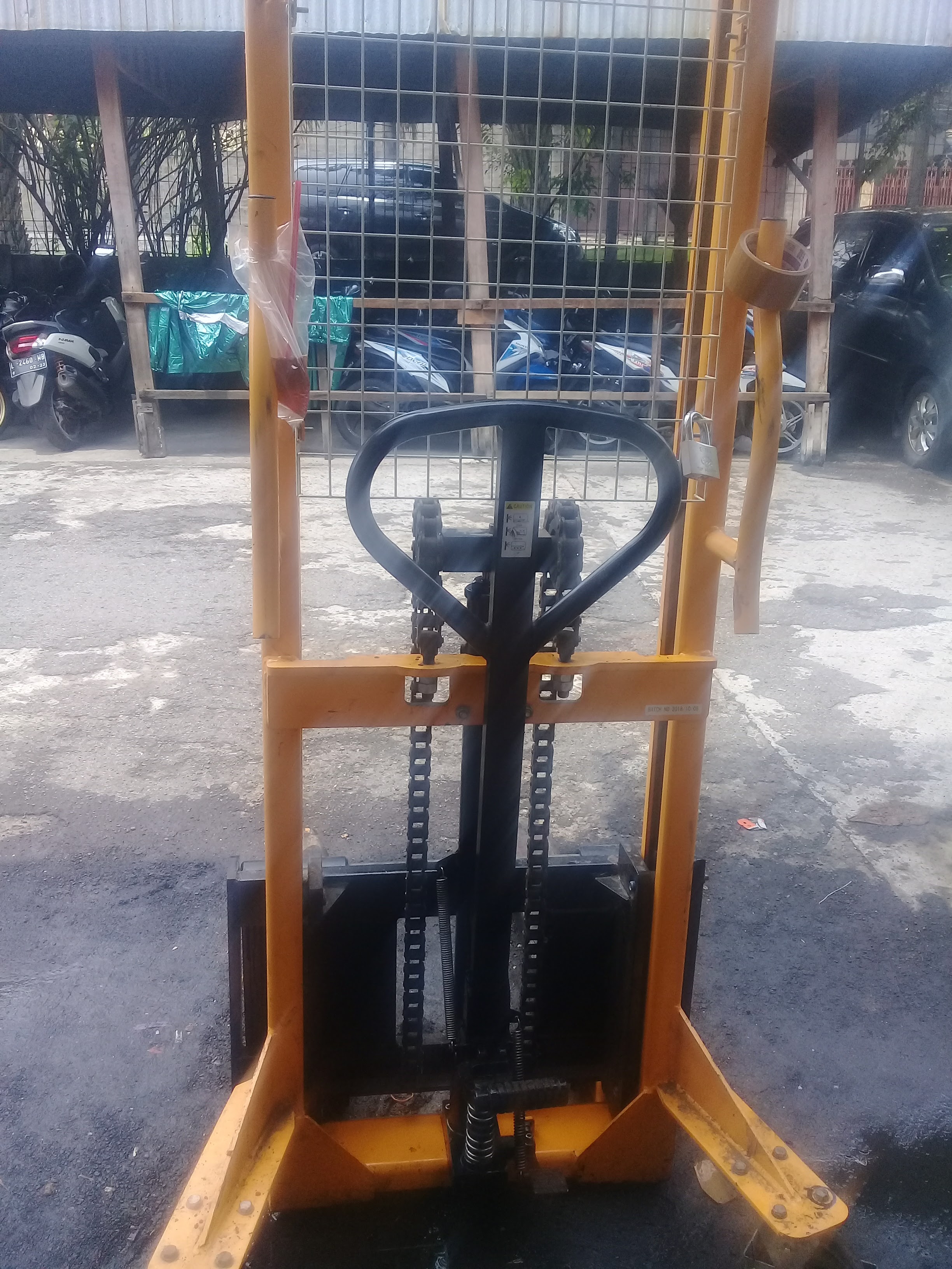 PUSAT SERVICE HAND PALLET HANDLIFT SURABAYA