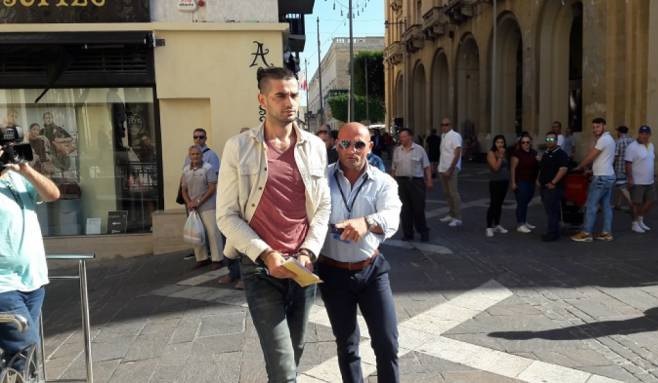 25-year old Albanian exchange fire with Maltese police after being ...