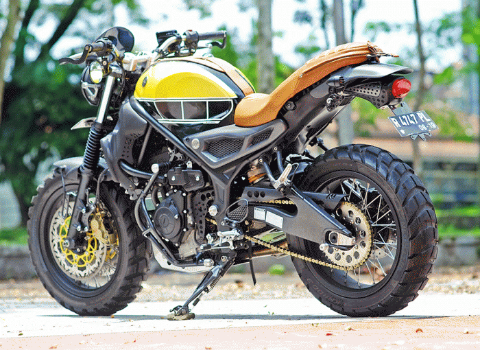 Foto Modifikasi Custom Yamaha YZF-R25 Garang