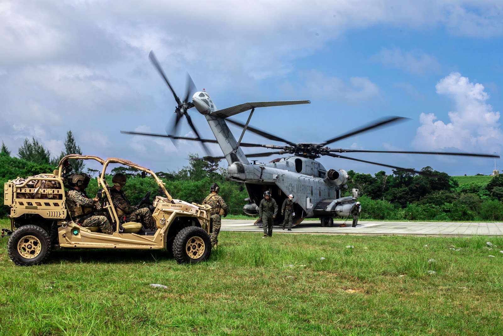 SNAFU!: U.S. Marines conduct long-range reconnaissance training