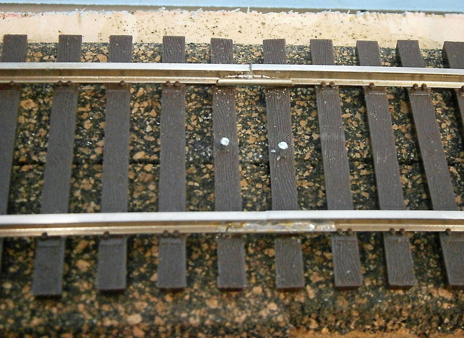 2-Rail O Scale Railroading: Working with PECO and Micro Engineering Track