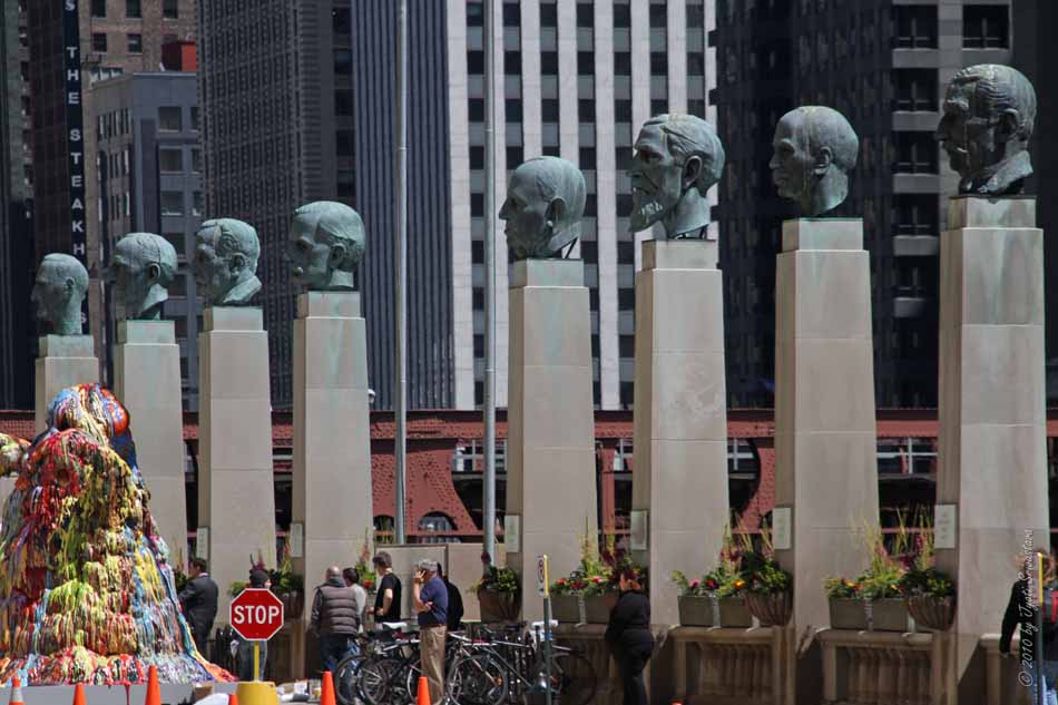Public Art in Chicago: Chicago Riverwalk [Merchandise Mart Hall of Fame ...