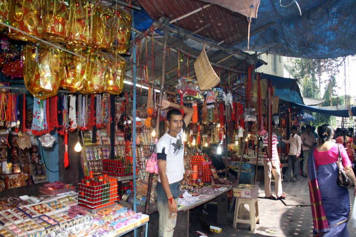 Mumbai Daily: Temple shopping