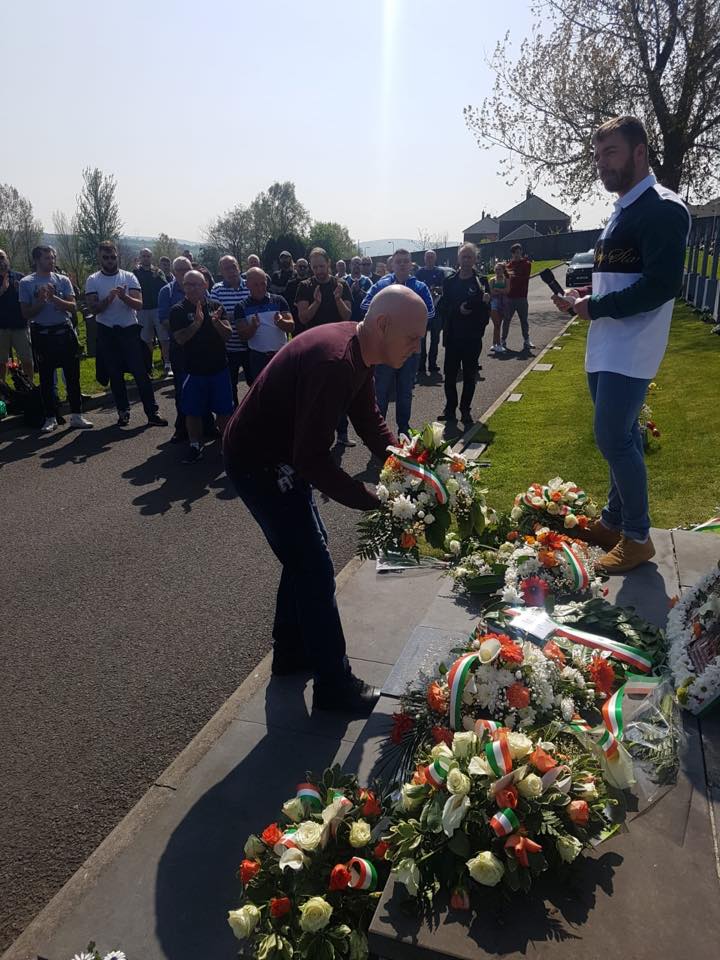 El norte de Irlanda: Conmemoración de Pascua de Saoradh en Belfast y Derry
