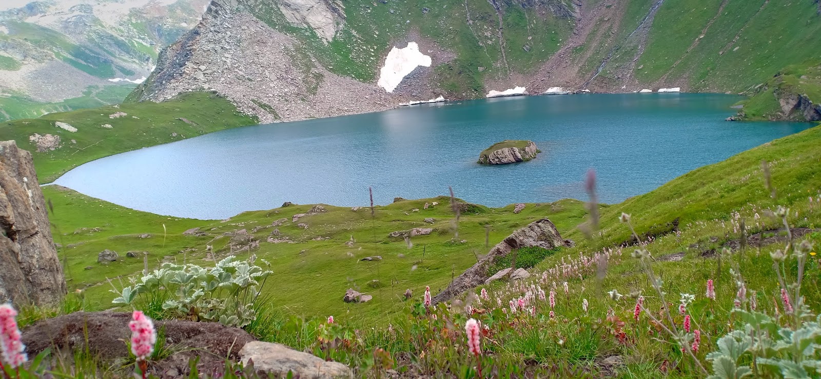 MAHEEN LAKE SUPAT VALLEY KOHISTAN | supatvalley.com | Supat Valley