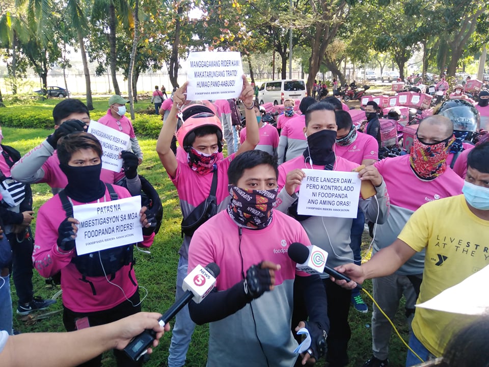 Partido Manggagawa (PM): Foodpanda riders protest harassed by police, 1 ...