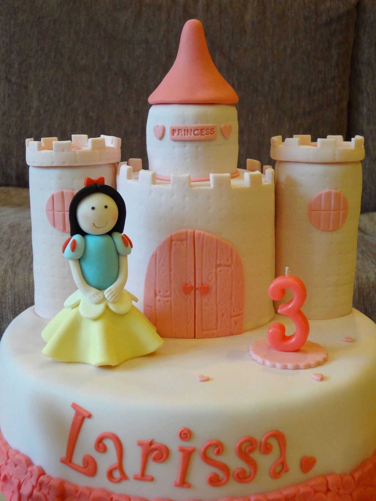 she loves cookie...: happy birthday princess larissa!