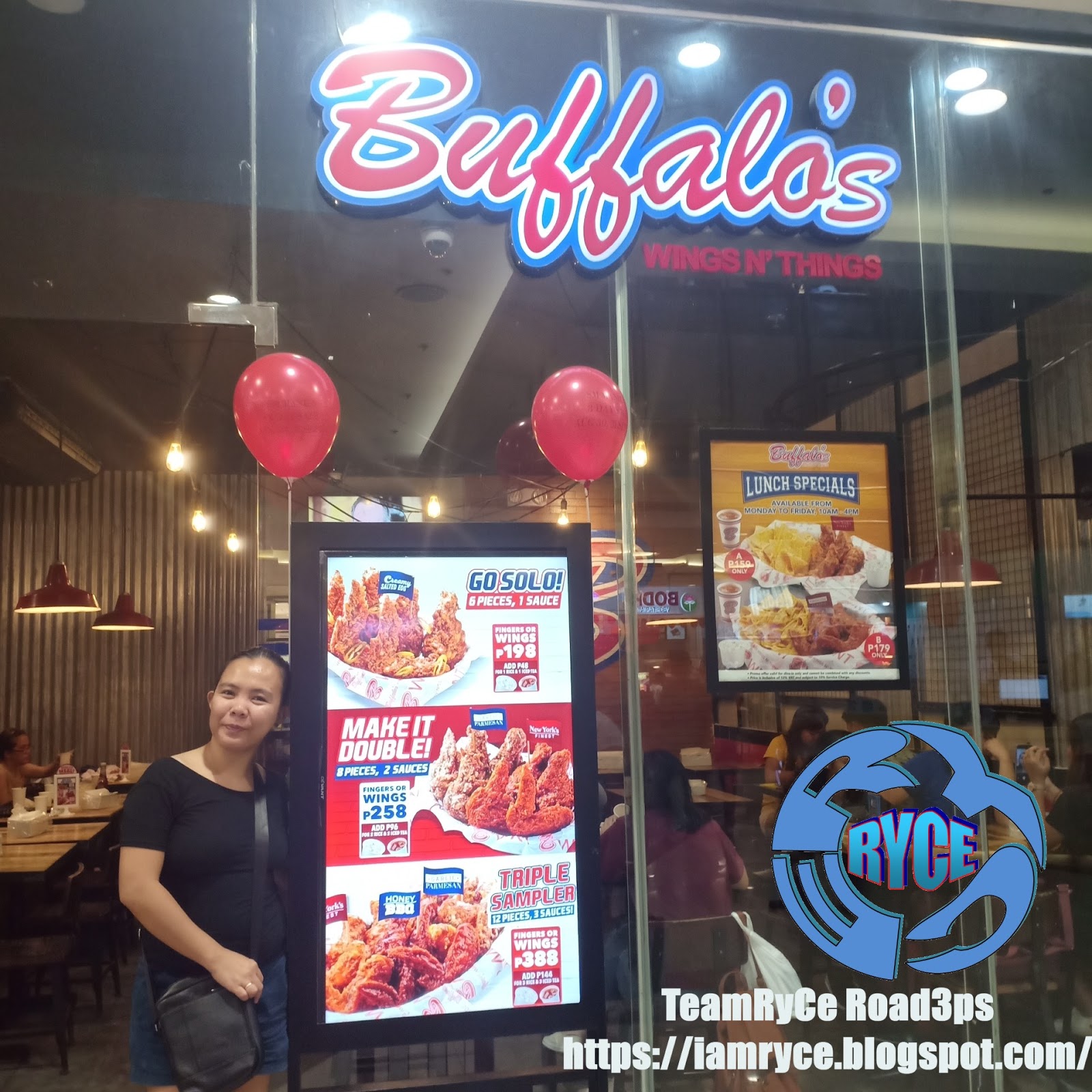 TeamRyCe Road3ps: Buffalo's WINGS N' THINGS - SM Manila