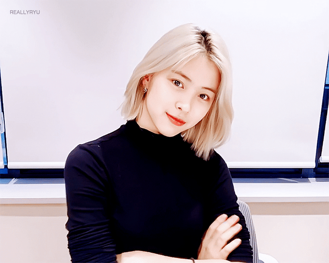 [THEQOO] El visual de Ryujin de ITZY en Vlive hoy - KetizenStars