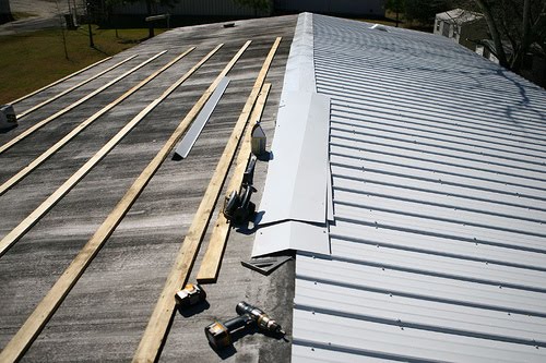 6 Sheet Metal Roofing Installation Tips | Sheet Metal Forming