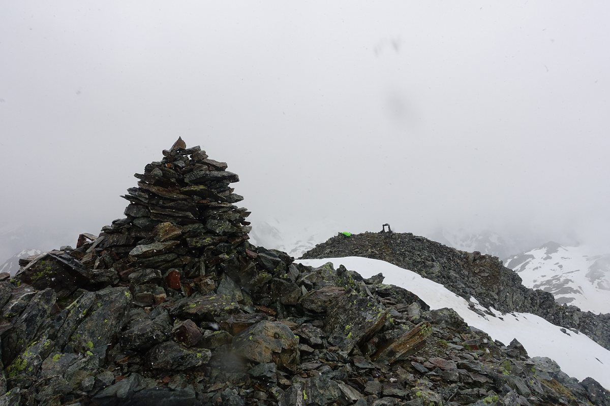 Sur les chemins d'une Terre ronde: La cime du Sambuis (2734)