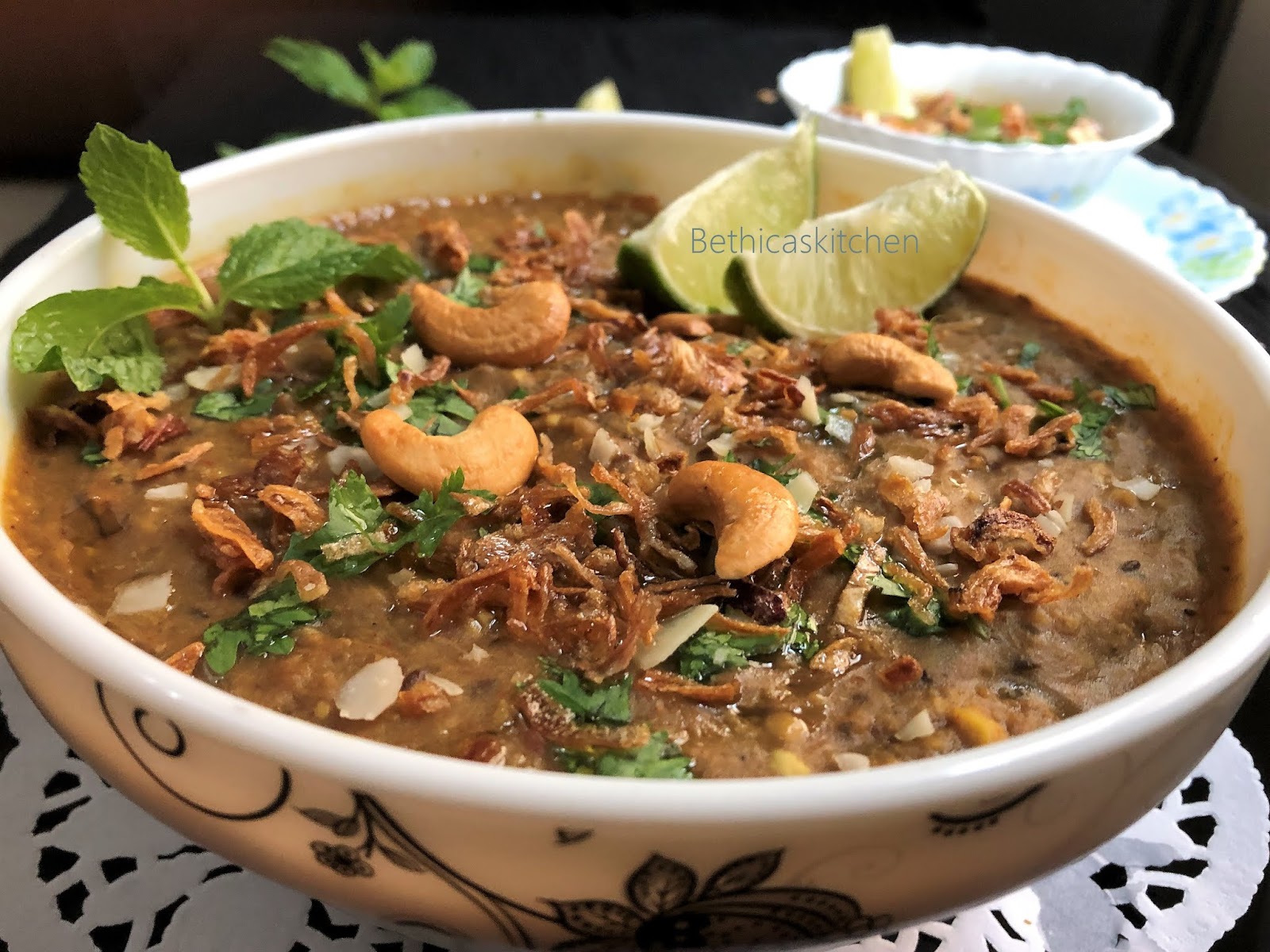Bethica's Kitchen Flavours: Mutton Haleem - Hyderabadi Style