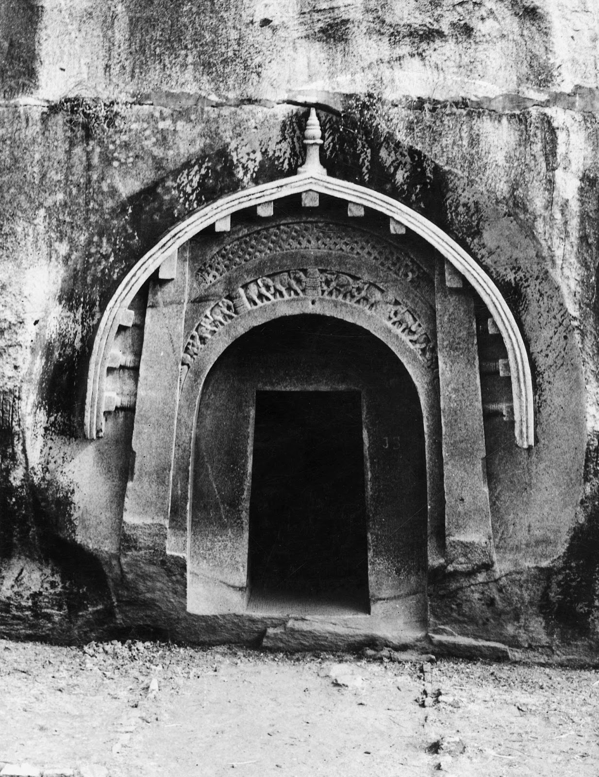 South Asian Archaeology: From Temples to Museums: The many lives of Uma ...