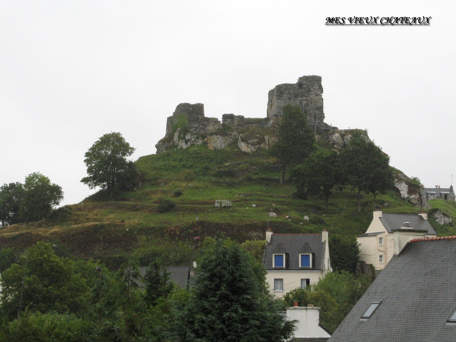 MES VIEUX CHATEAUX: La Roche Maurice