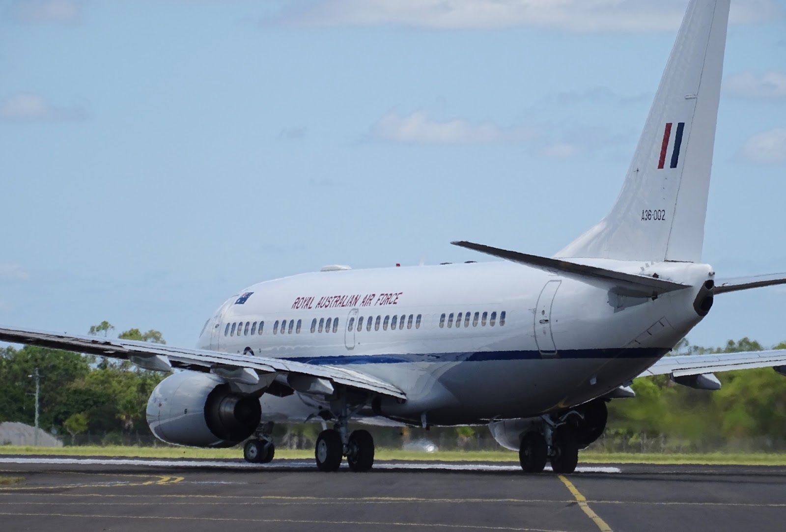 Air Queensland.blogspot: RAAF Boeing 737-700 (BBJ) A36-002 visits ...