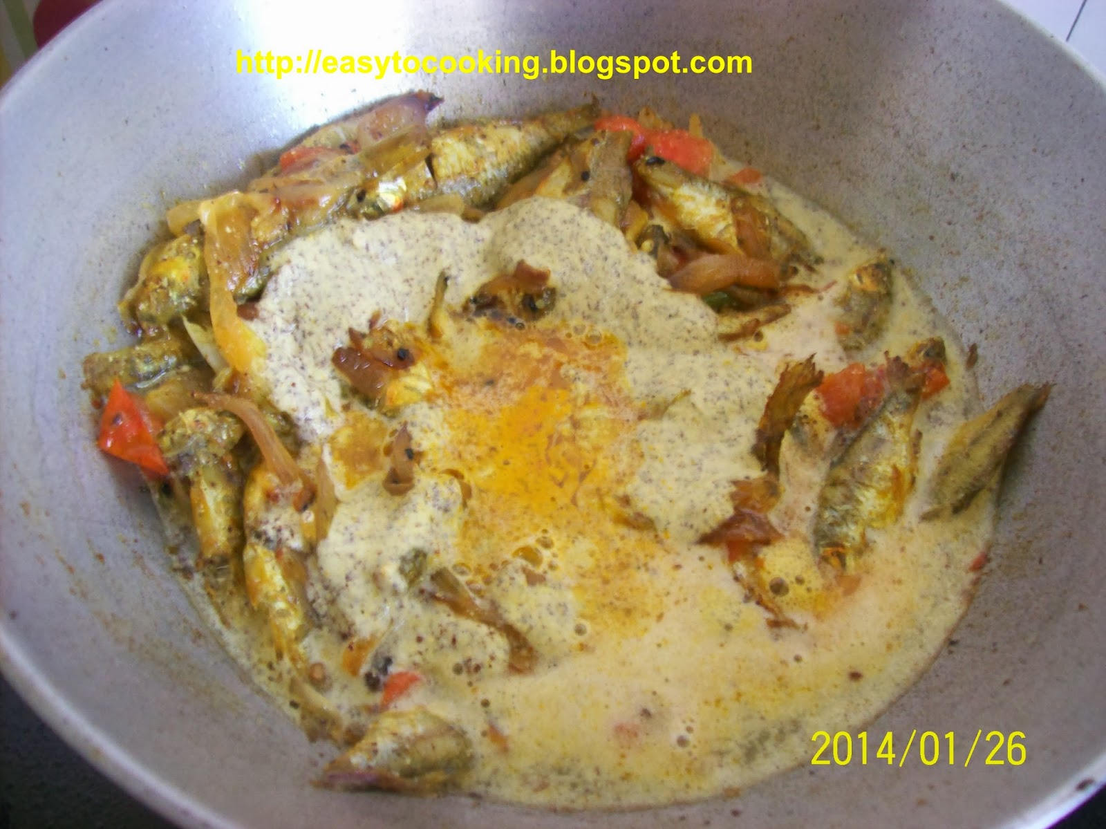 Easy Recipes For U: Puti macher jhal/ Fish puti with mustard seed paste