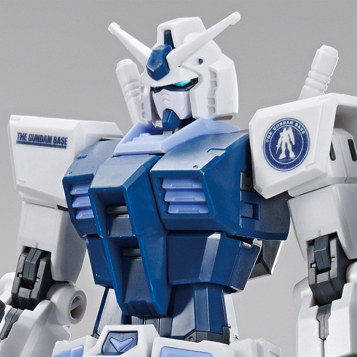 P-Bandai: HG 1/144 RX-78-2 Gundam [BEYOND GLOBAL] "GUNDAM BASE ...