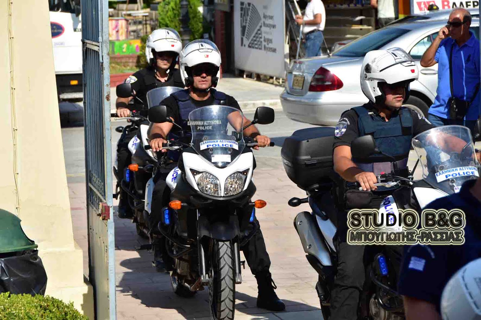 Φωτογραφία: ΕΓΙΝΕ Η ΠΑΡΟΥΣΙΑ ΤΗΣ ΟΜΑΔΑ Σ ΔΙΑΣ ΤΗΣ ΕΛΛΗΝΙΚΗΣ ΑΣΤΥΝΟΜΙΑΣ ...