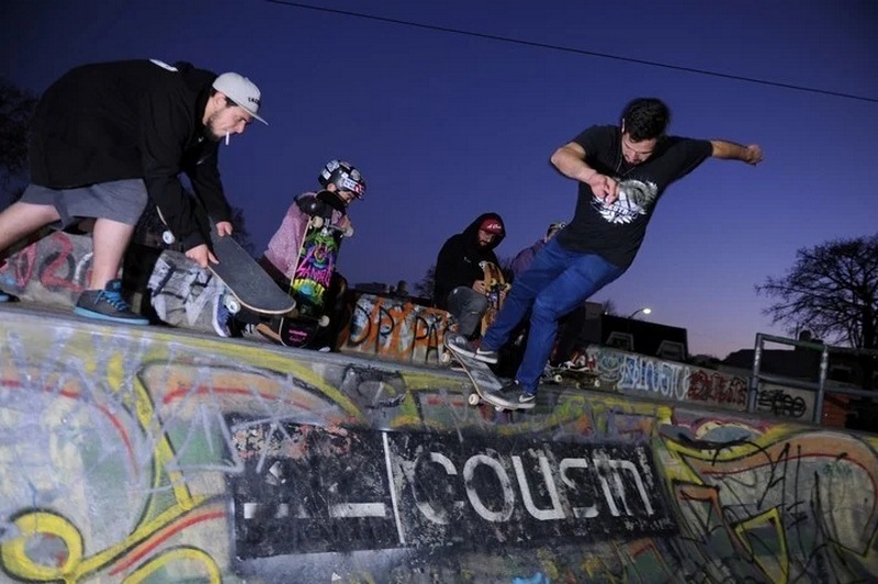 Demasiadas Noches: Tribus Urbanas: Skaters
