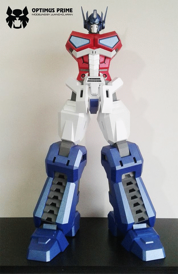 [Premium] Optimus Prime Papercraft ver. Juancho Aran - Brian Papercraft