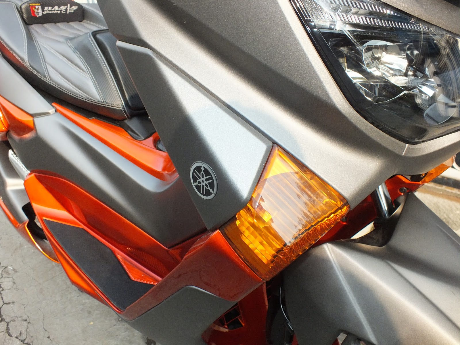Ngecat MOTOR: YAMAHA NMAX CUSTOM PAINT TWO COLOR GUN METAL & ORANGE CANDY