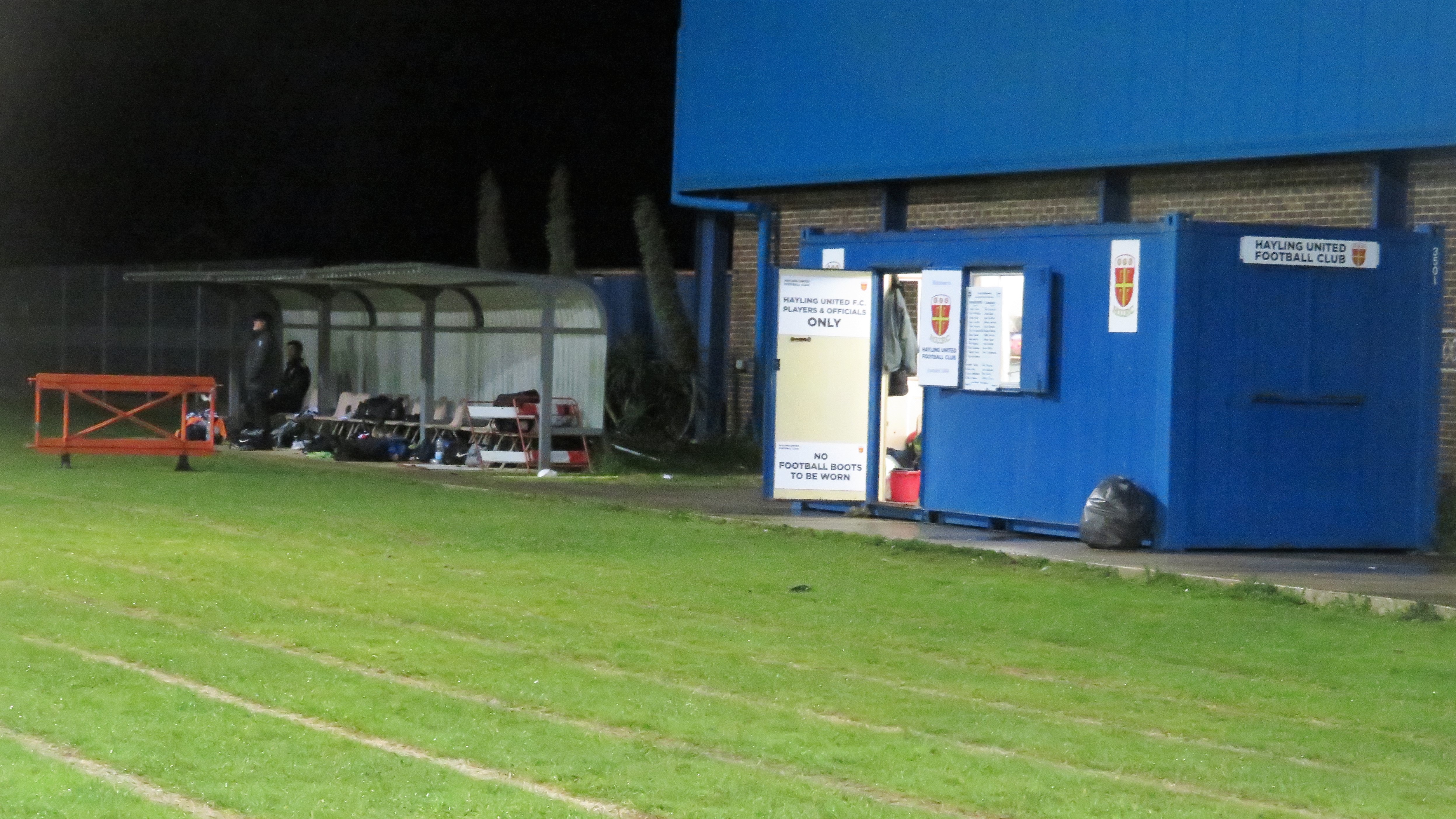 The Wycombe Wanderer: Hayling United - Hayling College