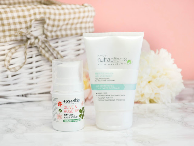 Empties #14 — Lana Talks