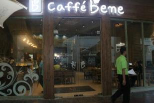 MWAH's Tummy: Taste the Bene Difference at Caffe Benne