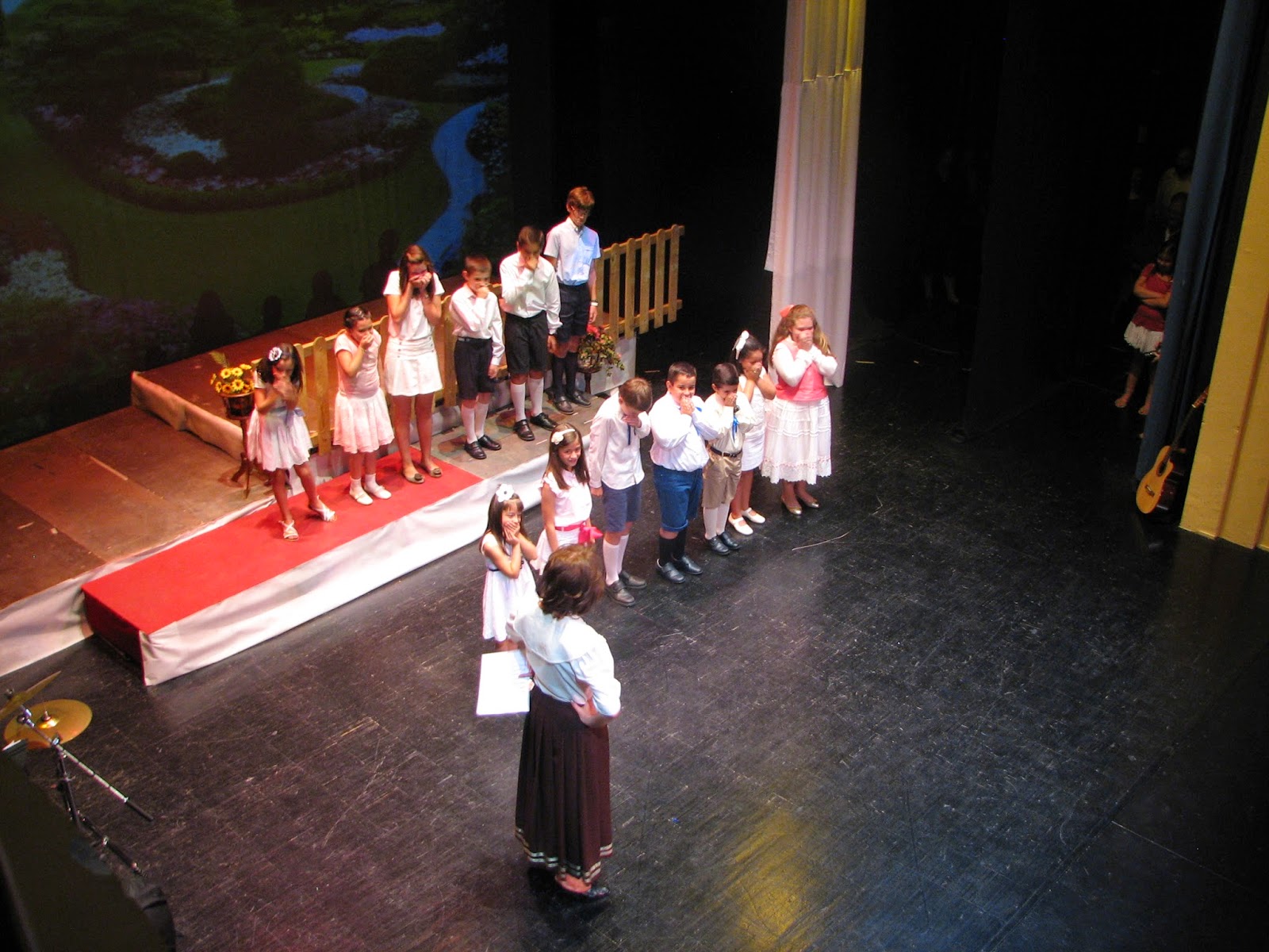 A mi manera: UNA GRAN CORAL CON UN BUEN MUSICAL