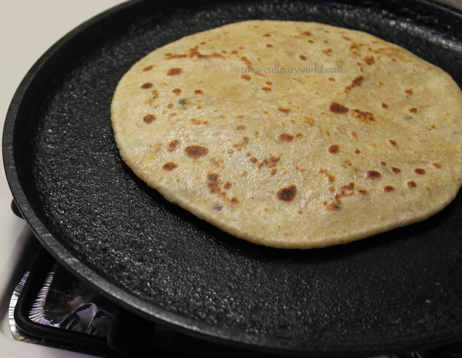 Paneer Pyaz / Cheese Onion Paratha