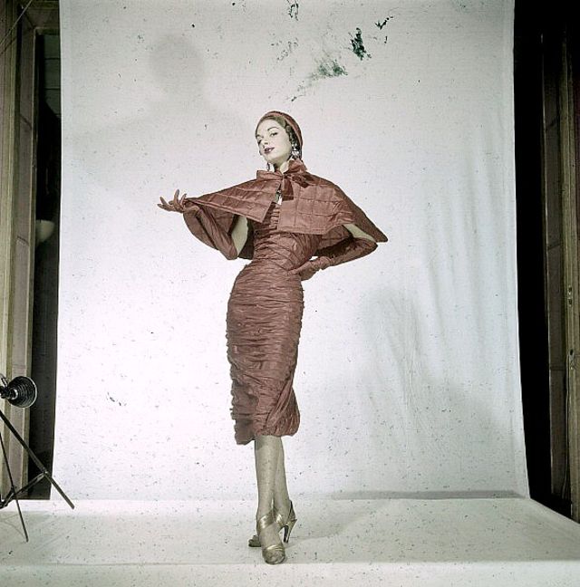 Stunning Fashion Photography by Walter Carone in the Early 1950s ...