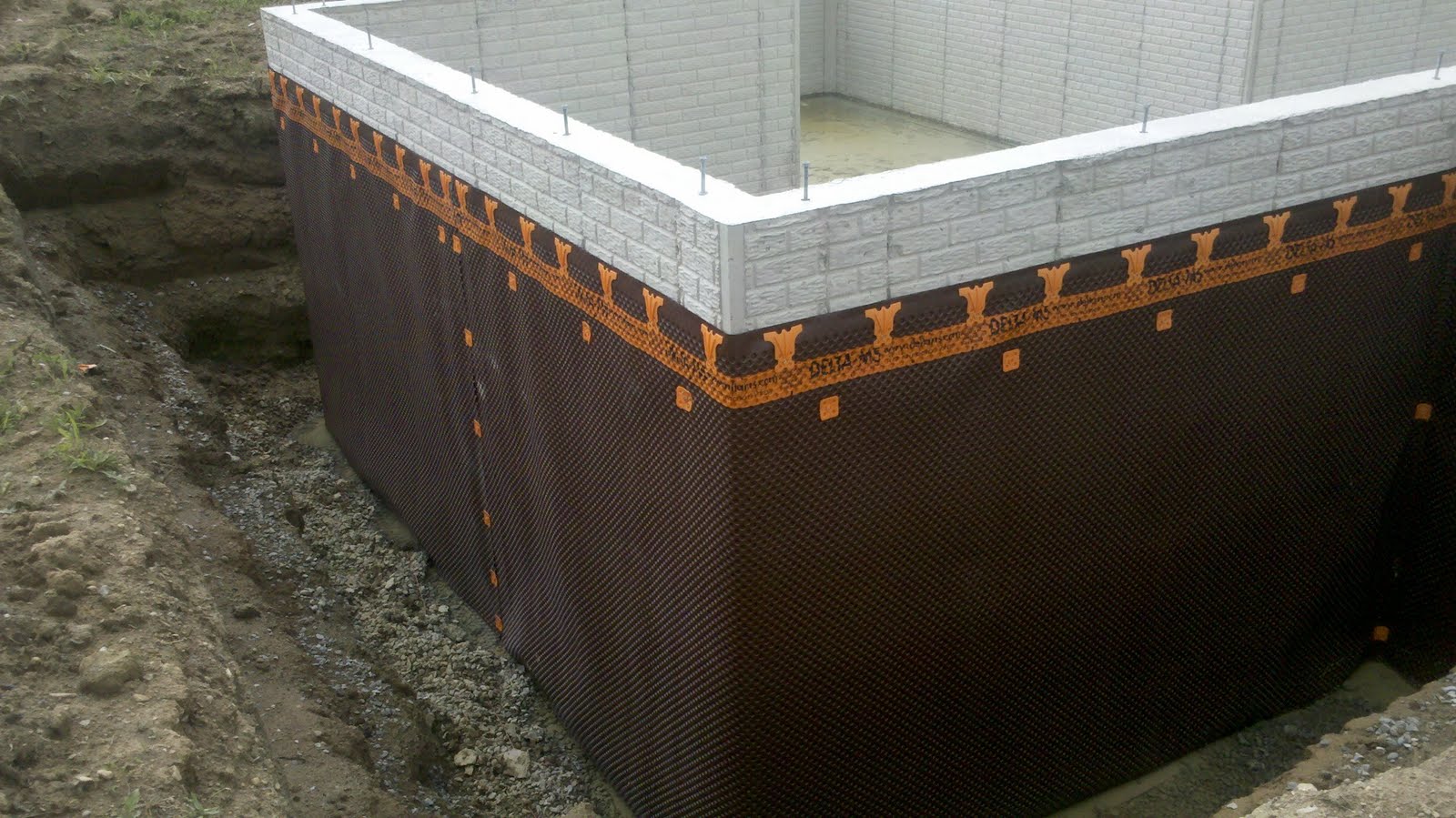 Building a NAPLES with Ryan Homes OHIO: Foundation Wrap and Waterproofing