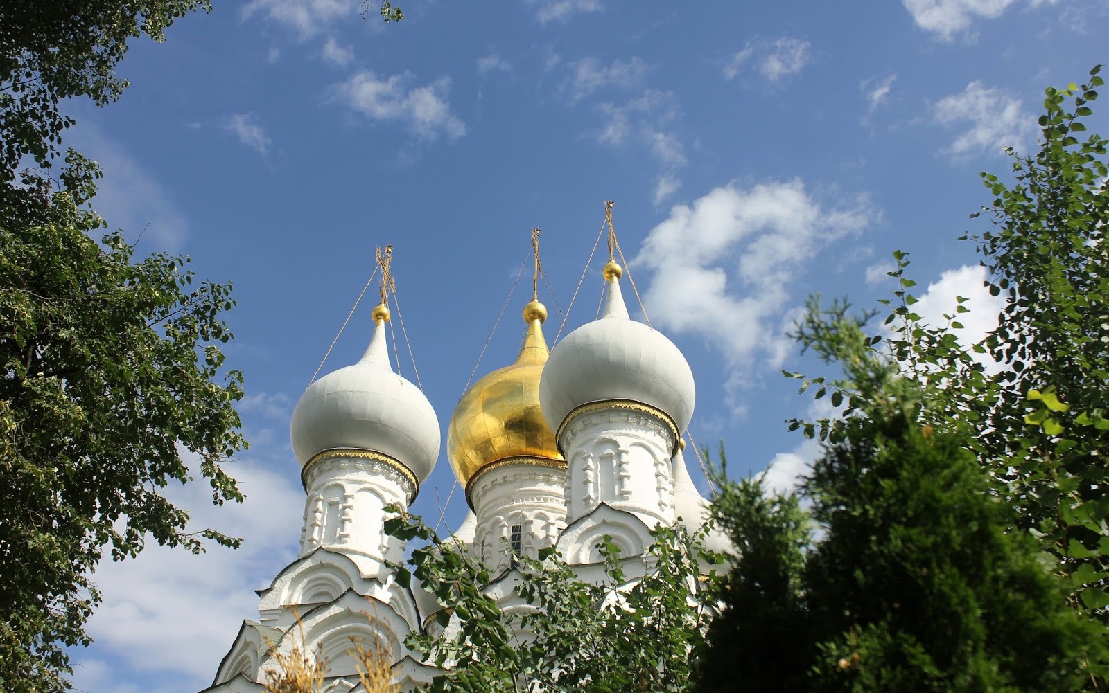 Travel & Adventures: Moscow, Russia, four seasons. The Nature of Moscow ...