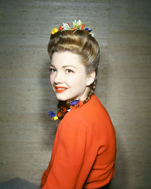 Gorgeous Color Photos of Anne Baxter in the 1940s and 1950s ~ Vintage ...