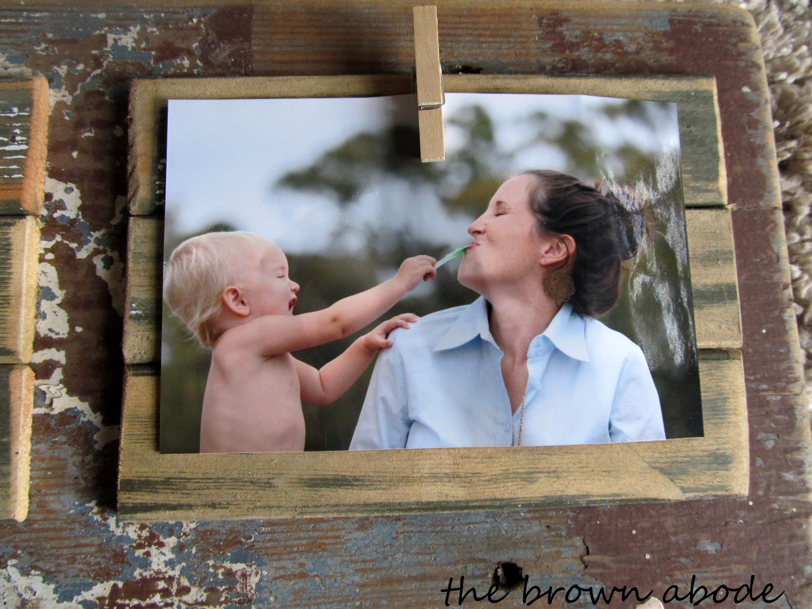 the brown abode: The ever changing picture frame