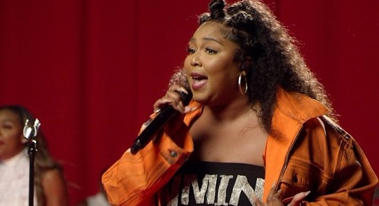 Lizzo Performs Rumors And Covers Bts Hit Single Butter On Bbc Radio 1