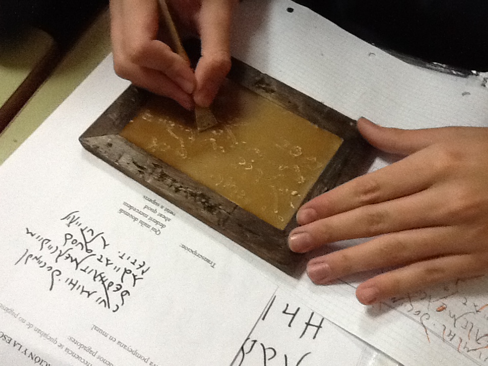 Departamento de Lenguas y Cultura Clásicas: Taller de tablillas de cera