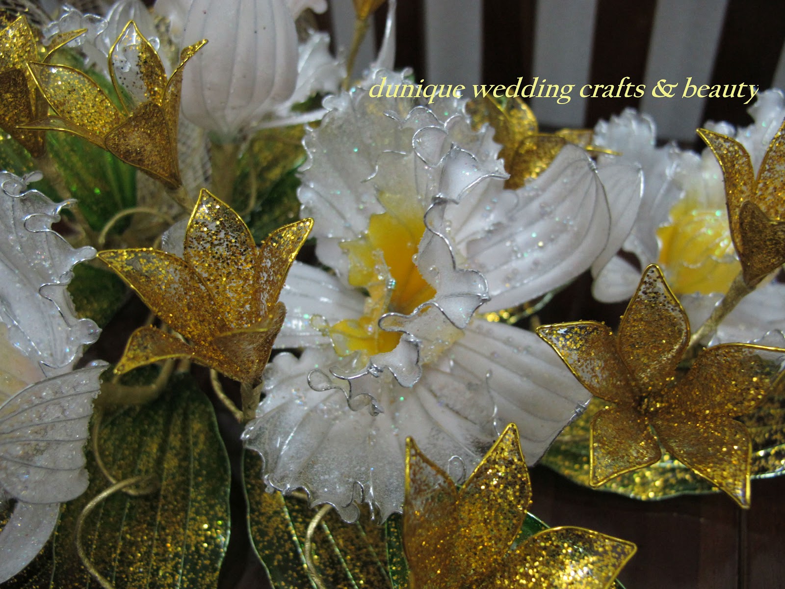 D' Unique Wedding Crafts & Beauty: BUNGA DIP: Orchid Bouquet
