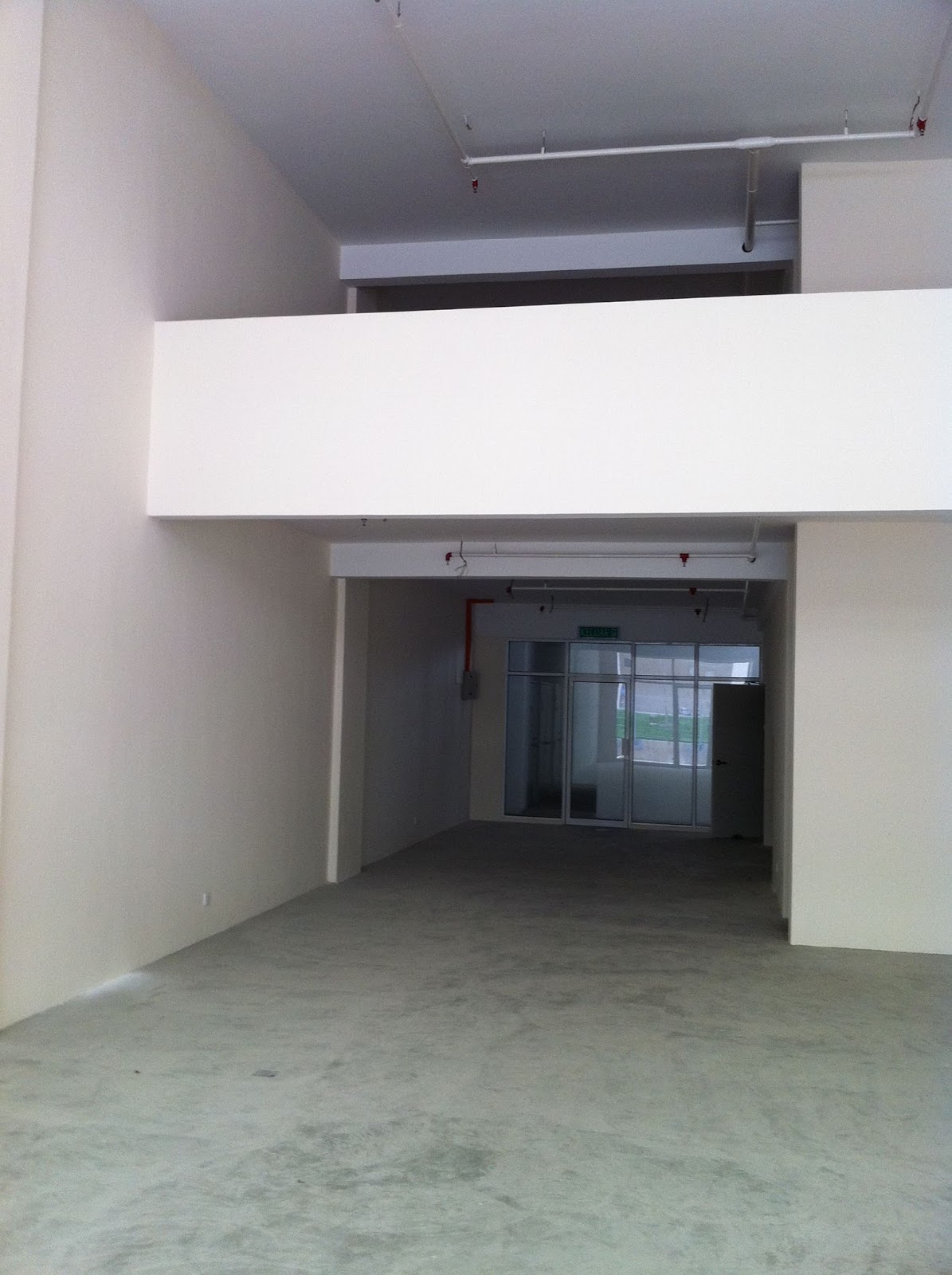 My Home: Platinum Mondrian PV128 ground floor shop for rent.