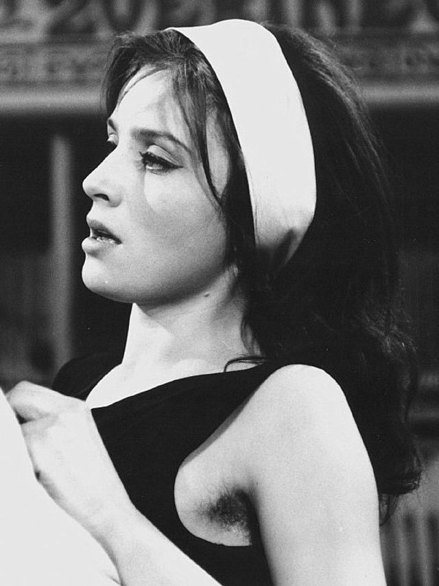 The “First Lady of Slovak Theater”: 28 Gorgeous Photos of Emília ...