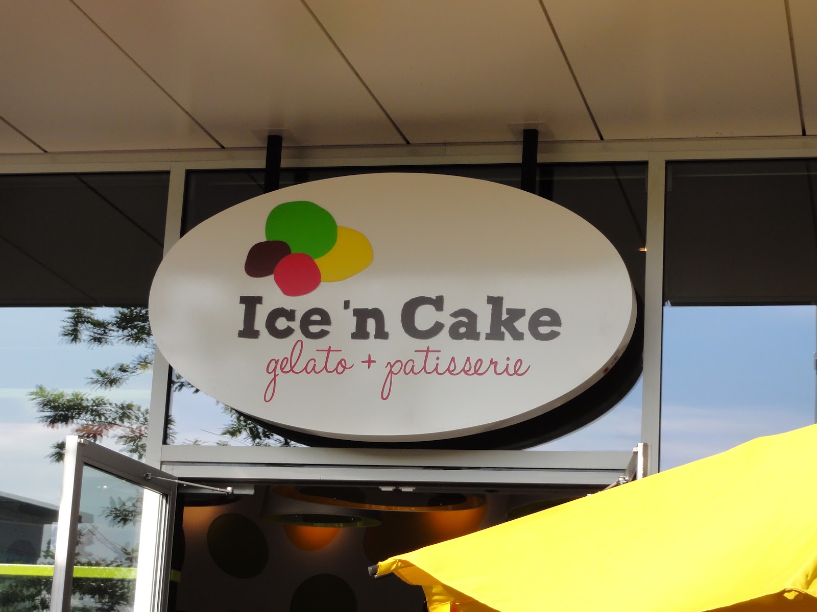 Gracie's blog: Ice 'n Cake (@ Shops at Don Mills)