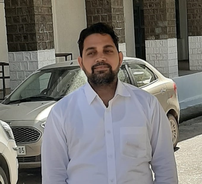 About the author : Dr. Tariq Hussain Sheikh teaches