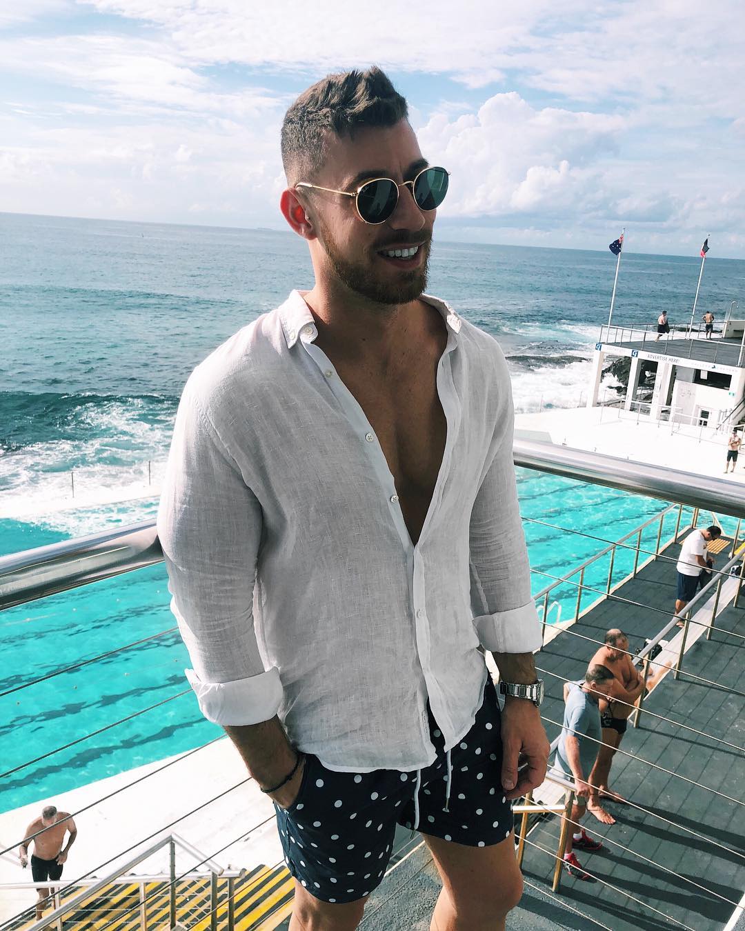 10 best beach outfit ideas men should try - LIFESTYLENUTS