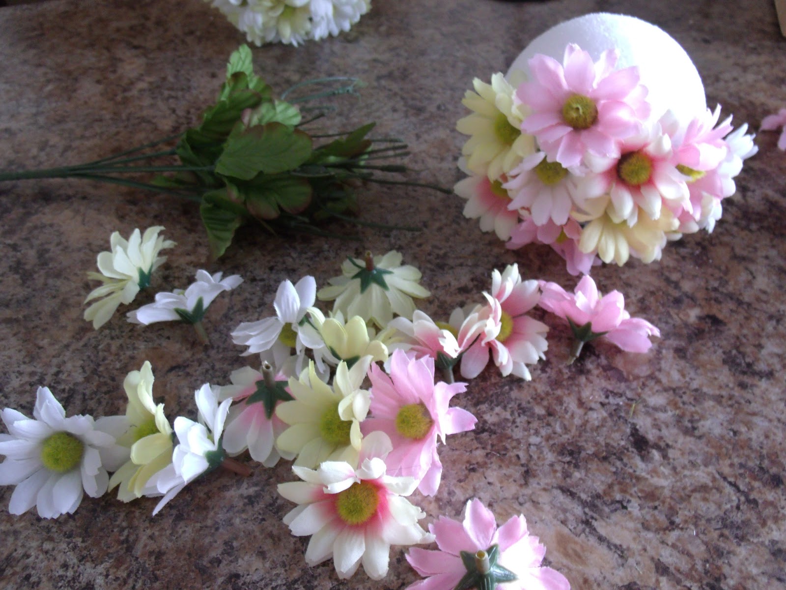 Everything in Between: Spring decor: Flower balls
