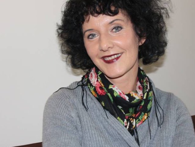 Con un libro en la mano: MUERTE BLANCA (Unni Lindell)