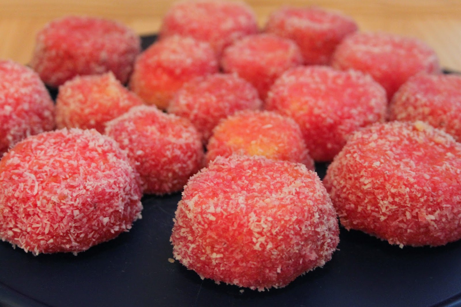 Flour Gardens: Mini Snowballs