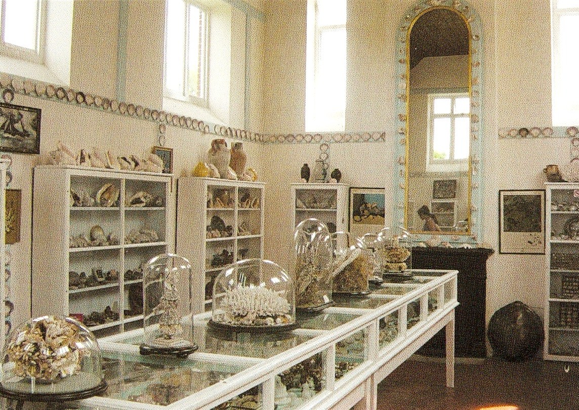 Nilly Hall: THE CHARM OF SMALL MUSEUMS