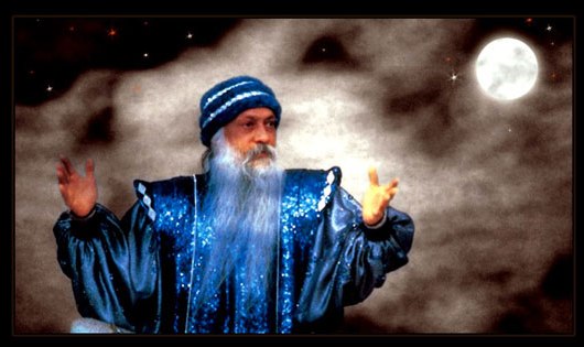 ESOTERICA: LAS DIFERENTES APARIENCIAS QUE TUVO OSHO