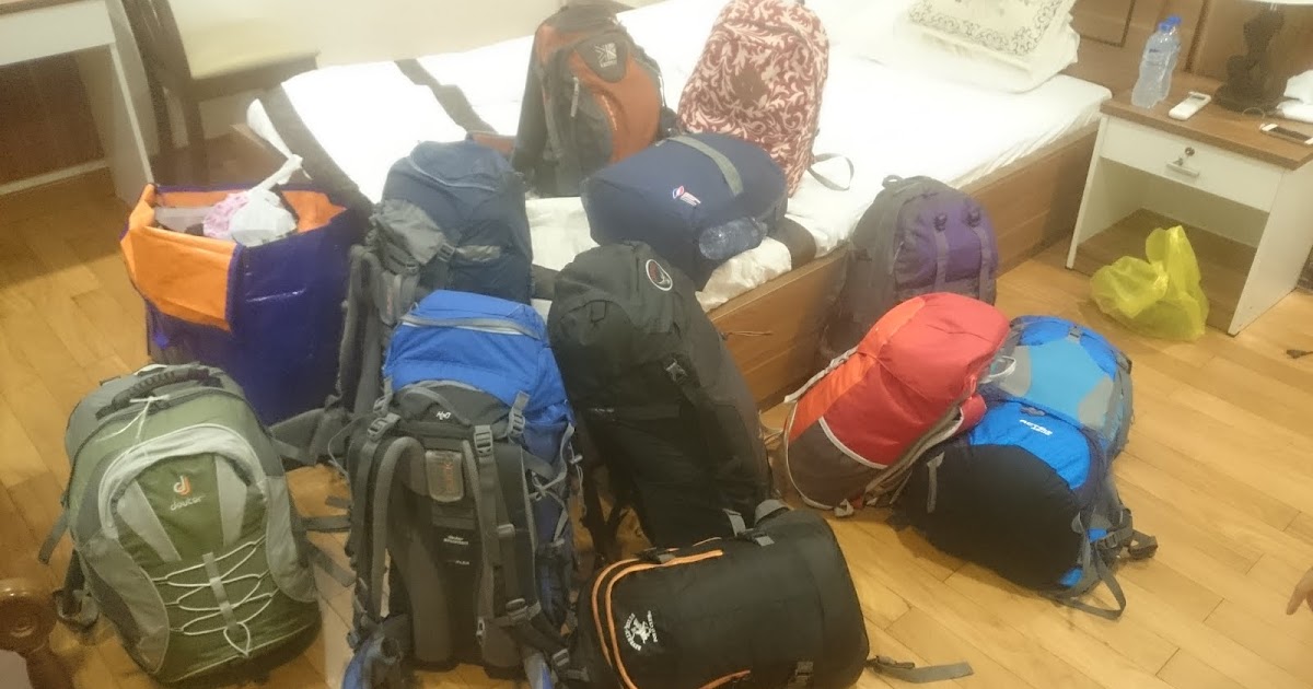 Cara daftar masuk (check-in) beg di kaunter sebelum menaiki pesawat ...